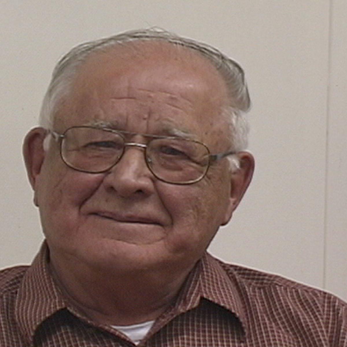 Korean veteran Richard Meyer near atomic bomb blasts