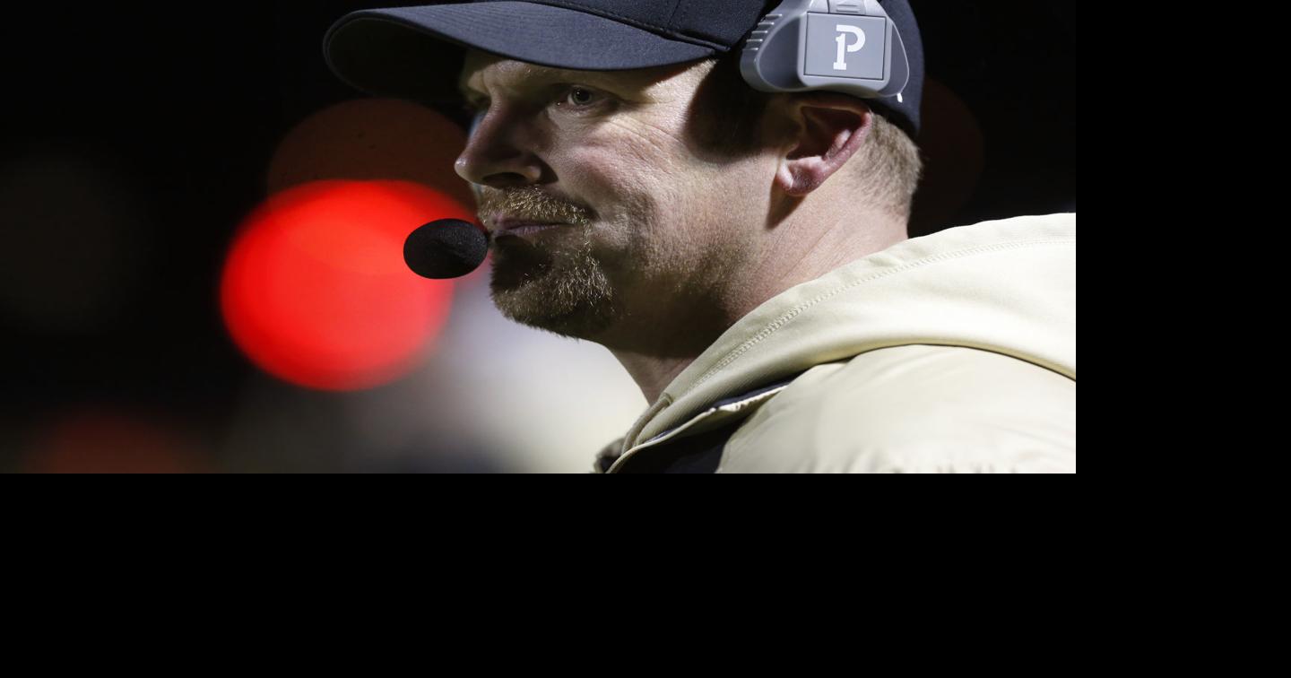 DeVries finalist for college football hall of fame