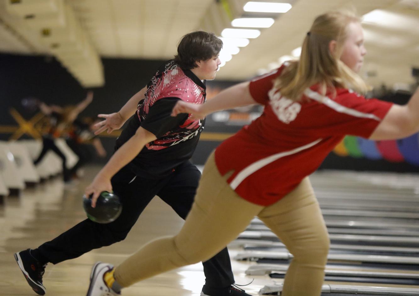 Photos: State high school bowling tourney