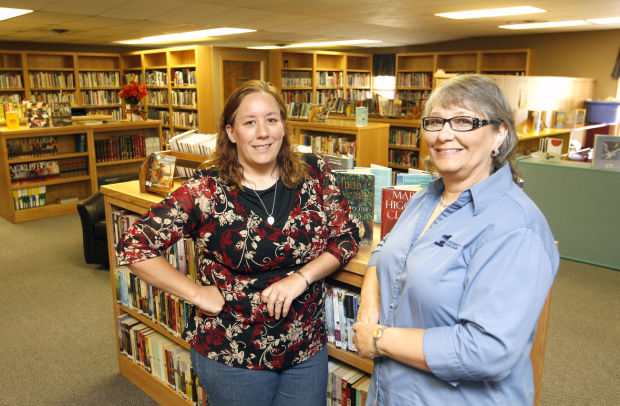 Evansdale unveils library renovations