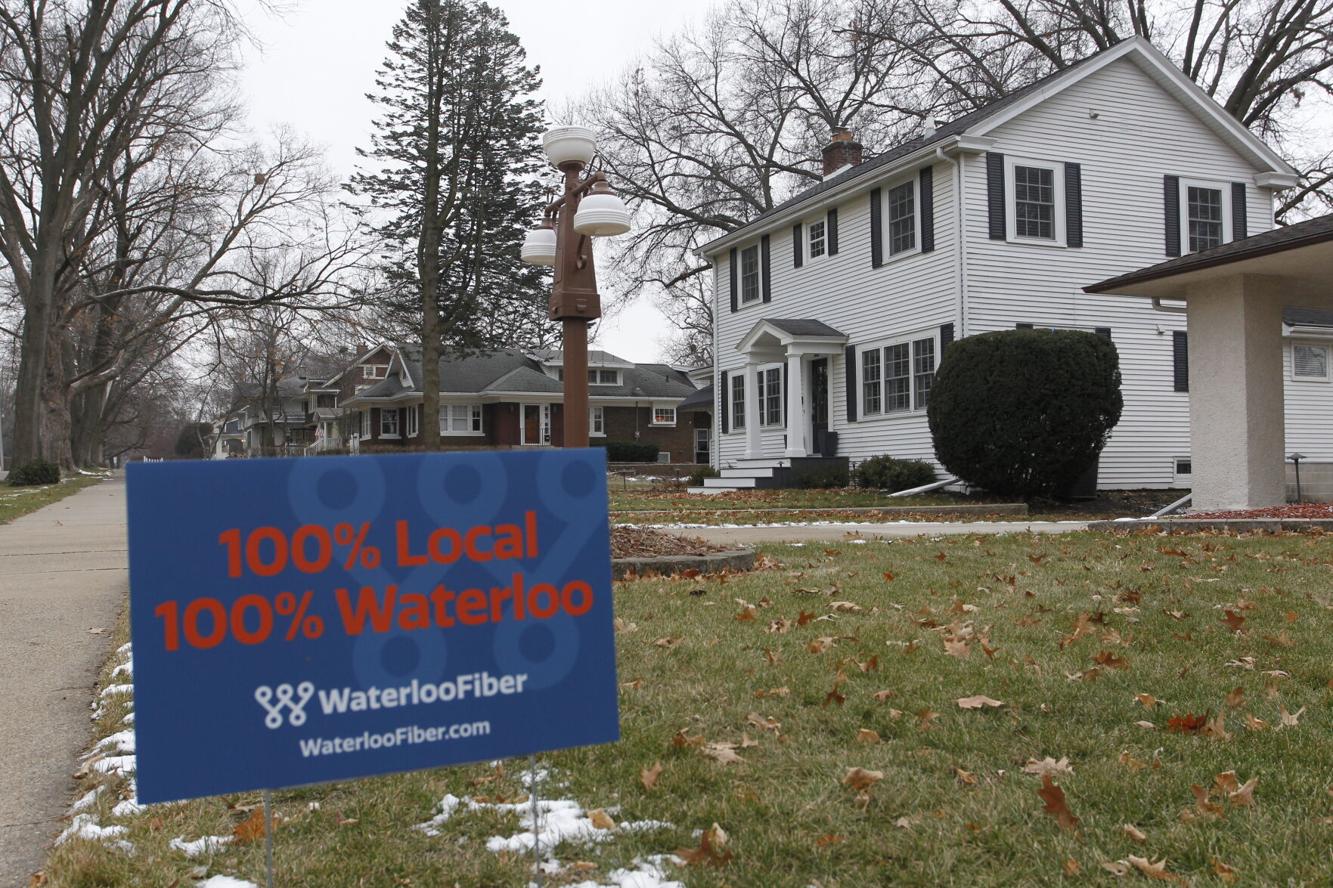 Residents begin to connect to Waterloo Fiber internet