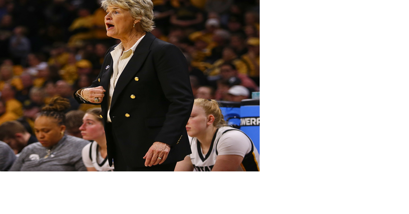 Iowa head coach announces retirement