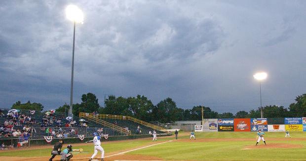 Waterloo City Council OKs stadium lease for new Bucks owners