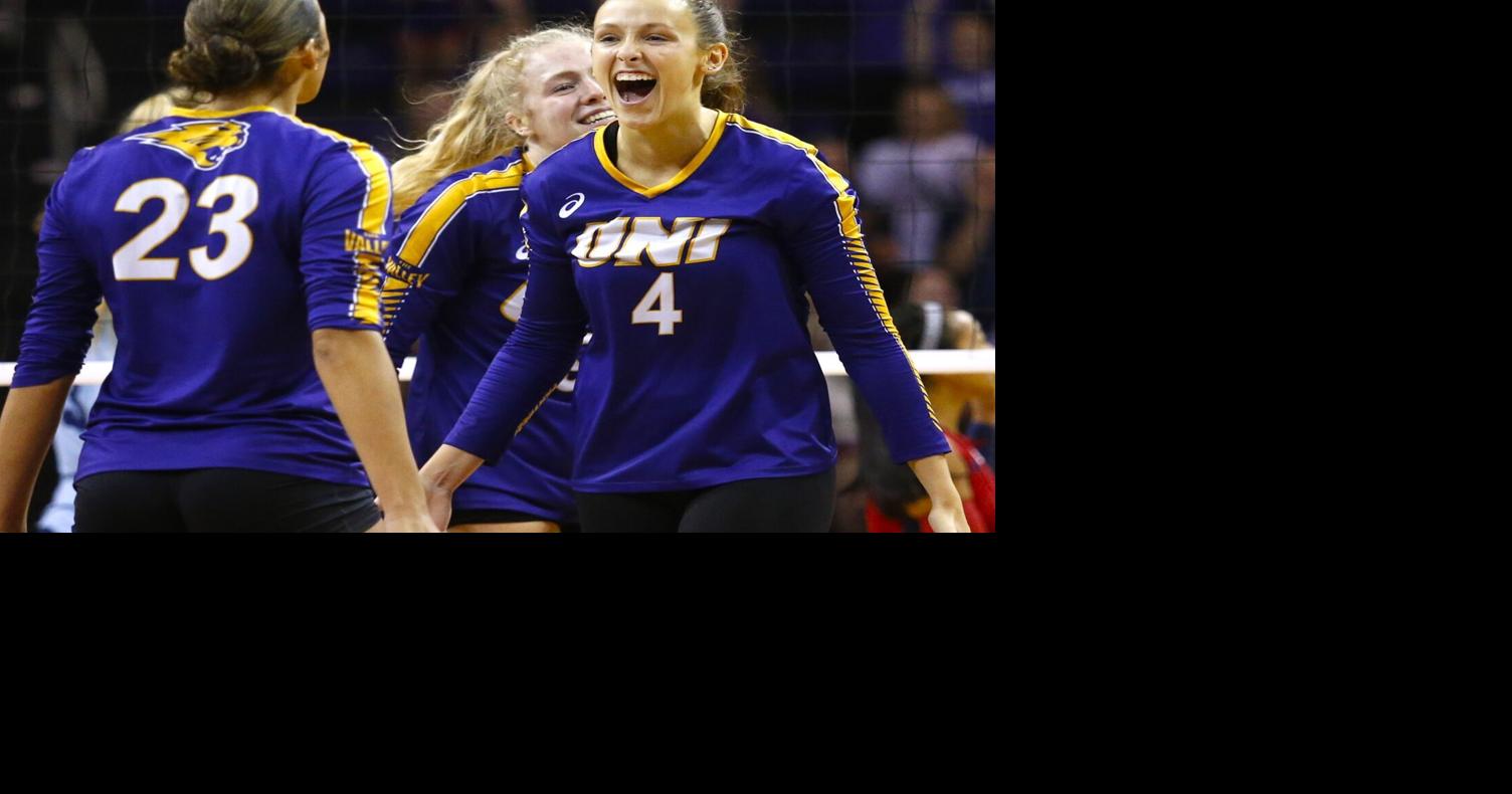 Photos: Northern Iowa volleyball vs. Illinois Chicago, Sept. 30