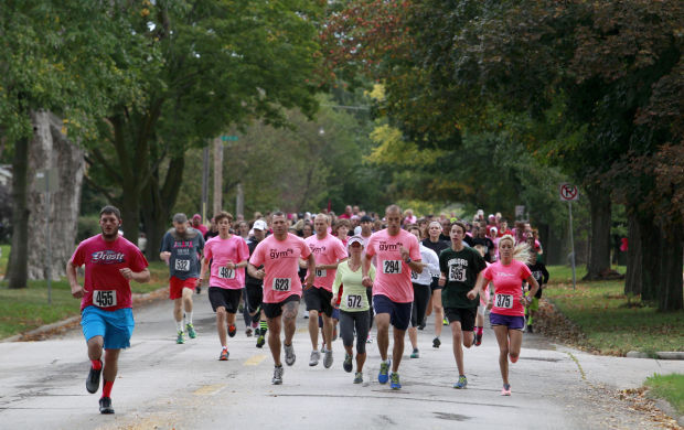 Runners 'in the pink' against breast cancer