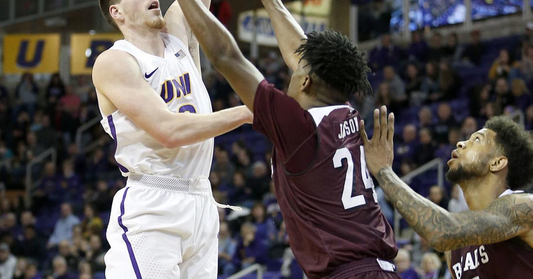 College men's basketball: UNI delivers emphatic closing statement