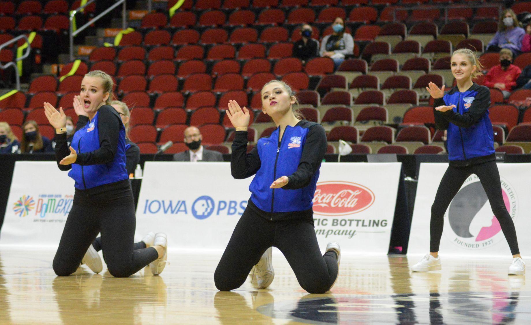 Hawkeye Community College and North Iowa Area Community College compete ...