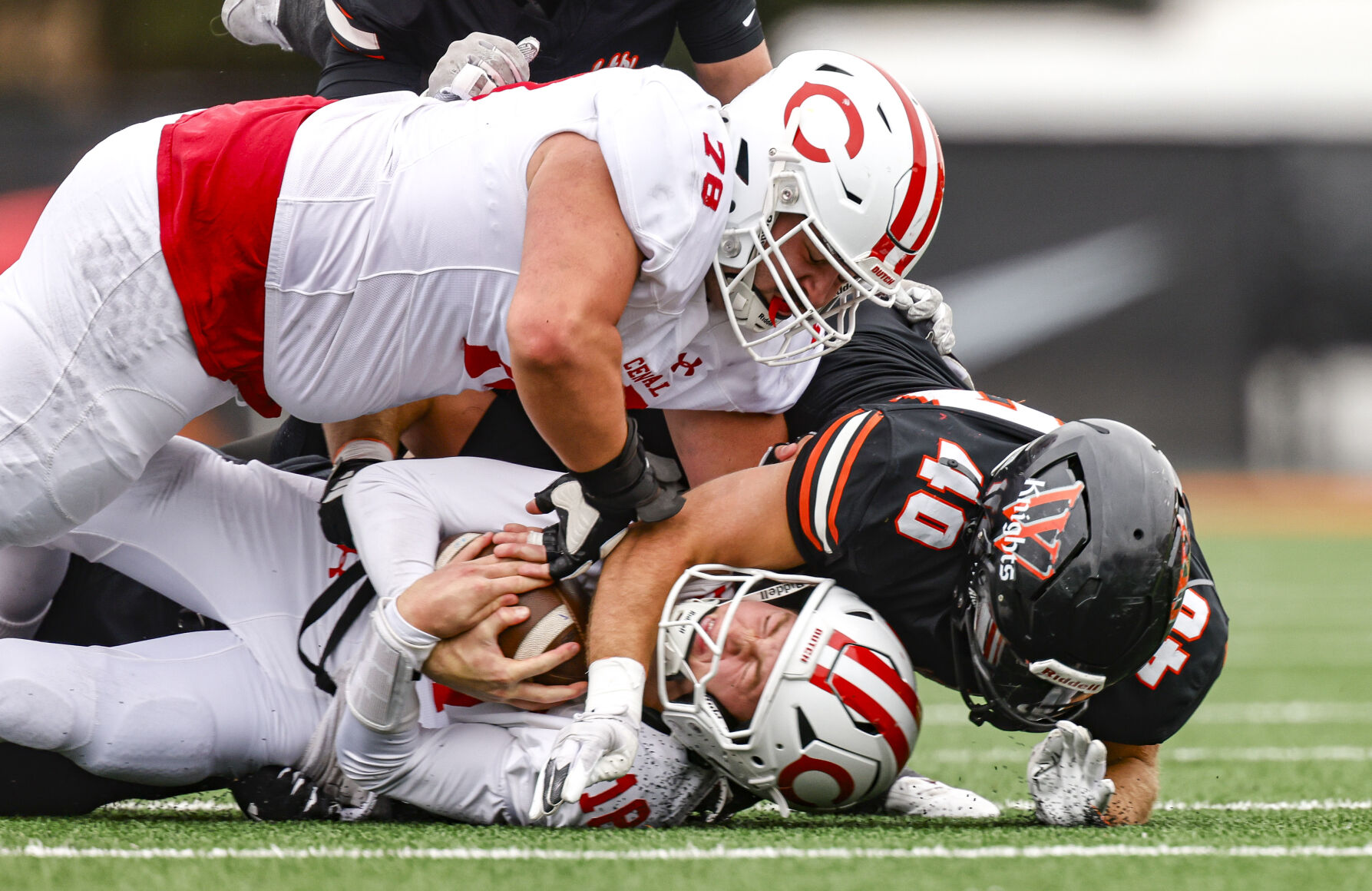 No. 7 Wartburg downs Central in huge Division III showdown