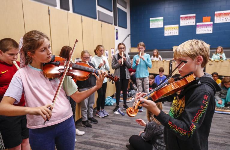 Cedar Falls students to open for KC concert