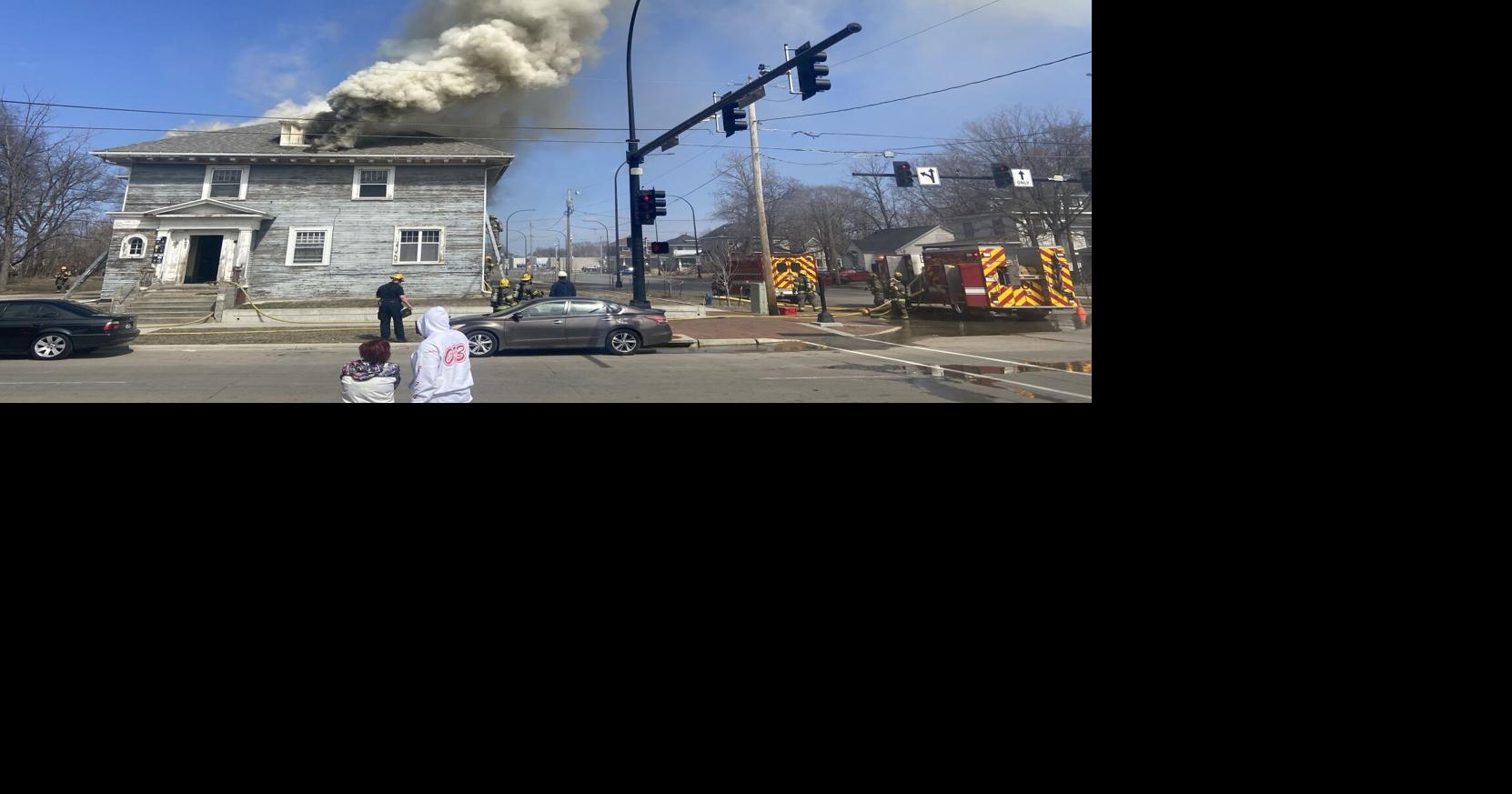 Waterloo Fire Rescue responds to downtown house fire