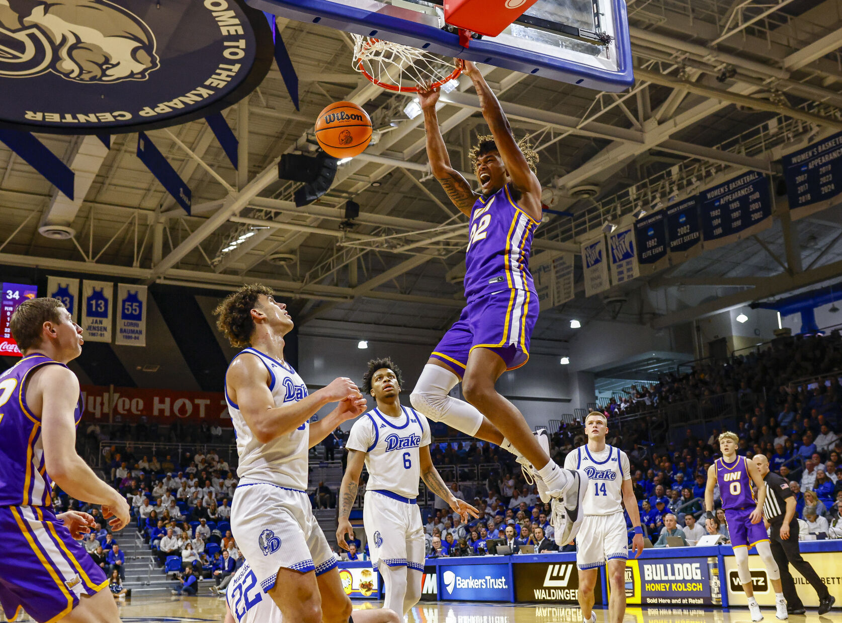 UNI wins fifth straight, one game back of Drake