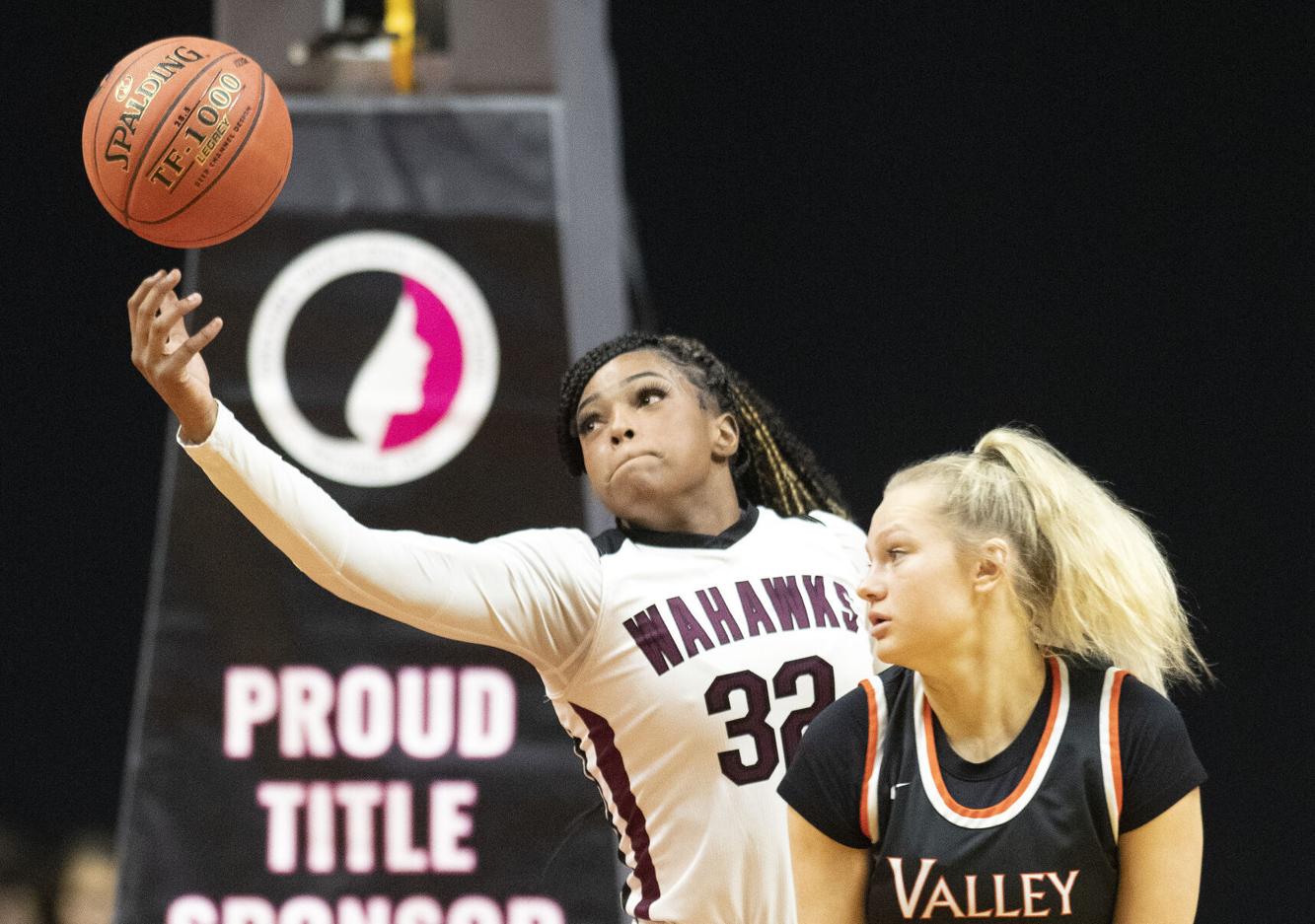 Waterloo West junior Sahara Williams commits to Oklahoma