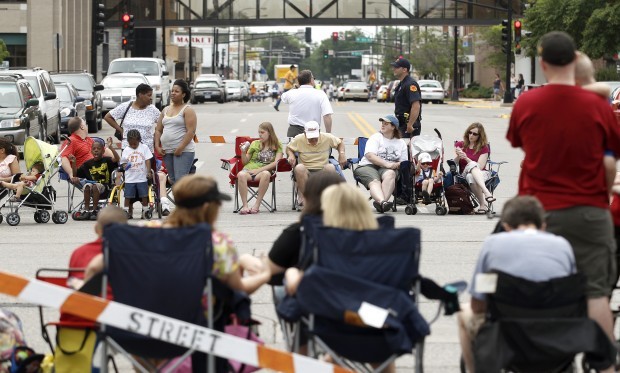 People flock downtown for My Waterloo Days Parade