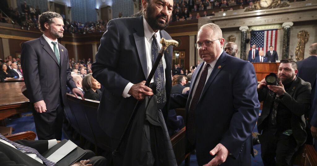 Only Al Green, Bernie Sanders worthy of congressional seats