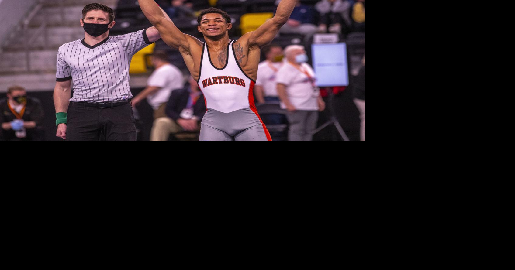 Kyle Briggs, David Hollingsworth win national titles for Wartburg