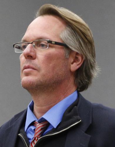 Two finalists picked for judicial opening