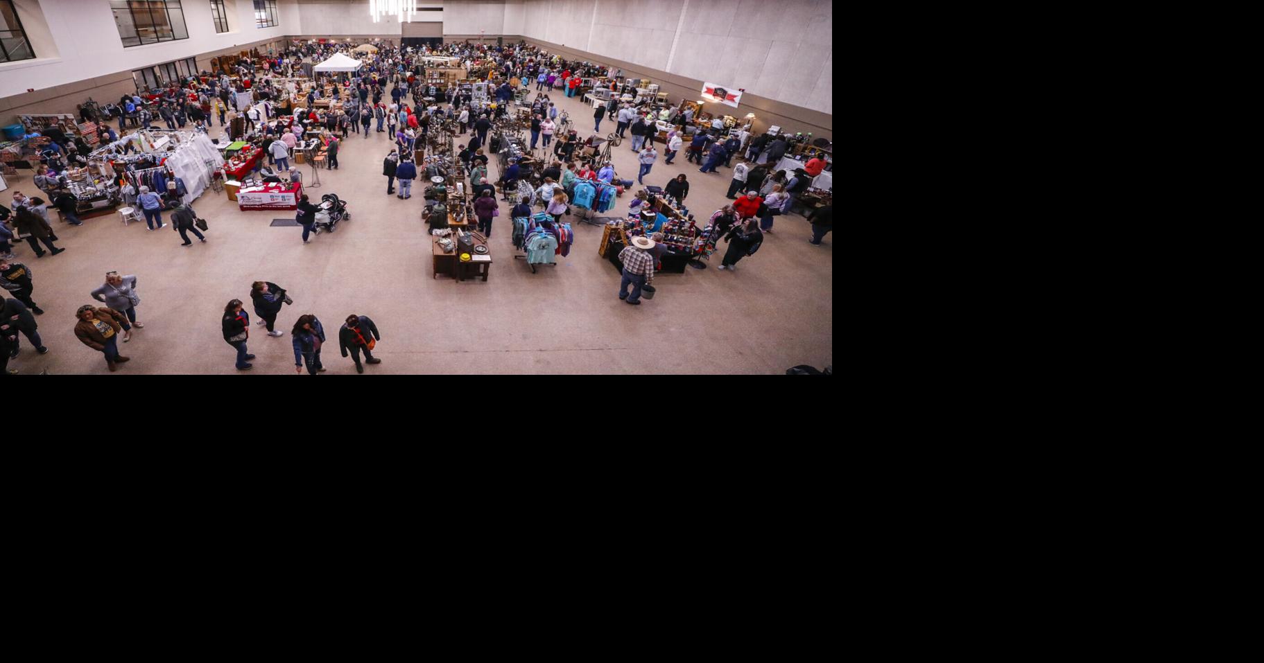 Vendors, shoppers alike thrilled that Funky Junk-a-Loo has returned