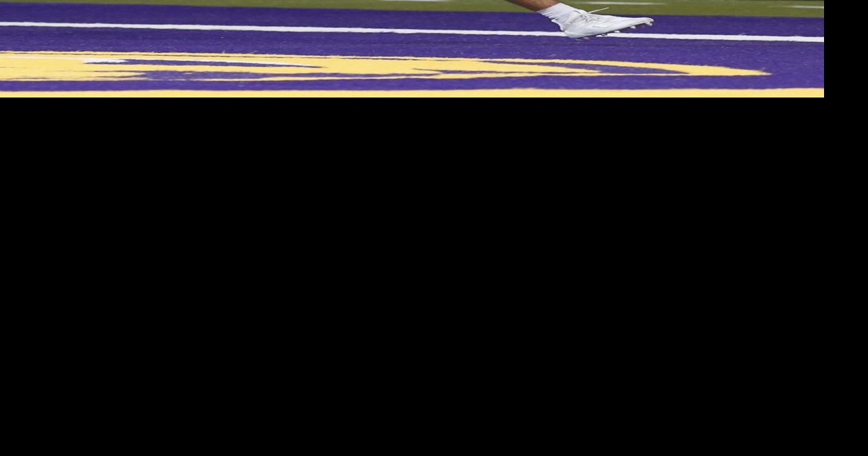 Metro football capsules