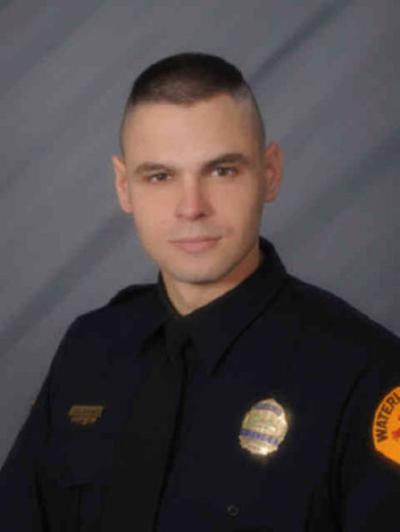 Waterloo officer gets city award for helping stabbing victim