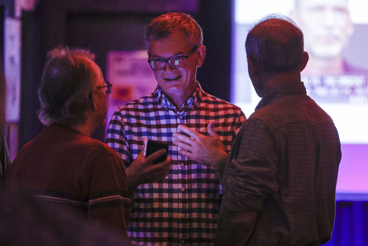 Sires wins over Senate district 38 incumbent Eric Giddens