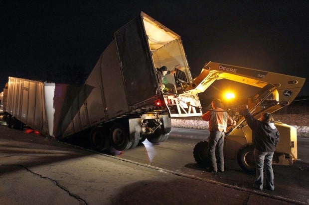 Semi truck collapses on West Ridgeway Avenue in Waterloo