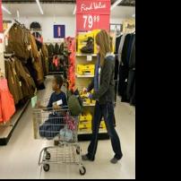 Waterloo Jaycees help children buy Christmas gifts