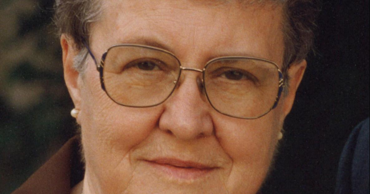 Mary Hahn (1932-2017)