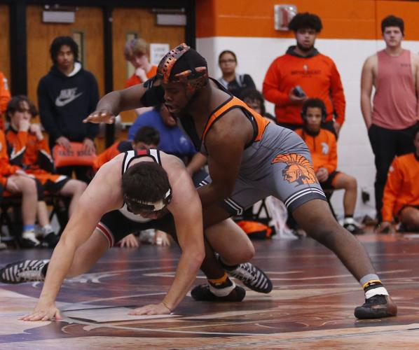 Magayna makes East High debut, aims for 4th title