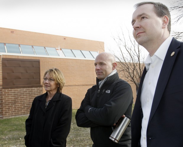 Tim Dwight joins solar bus tour through Cedar Valley