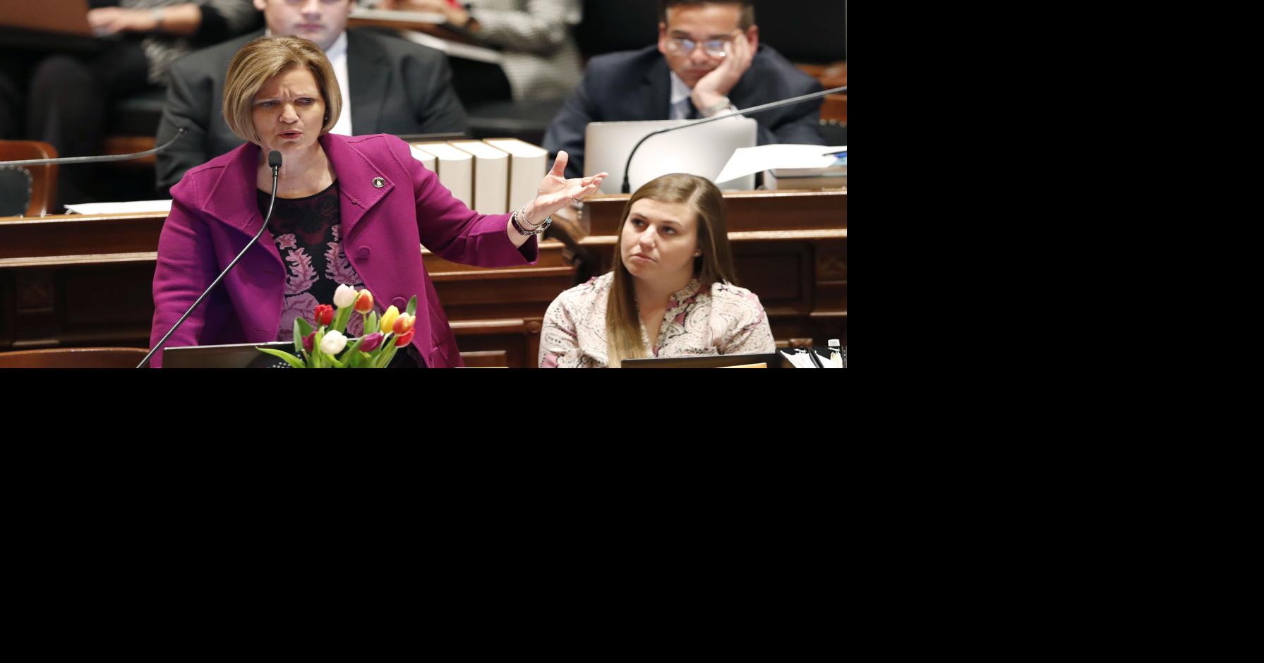Liz Mathis will challenge Ashley Hinson in 1st District