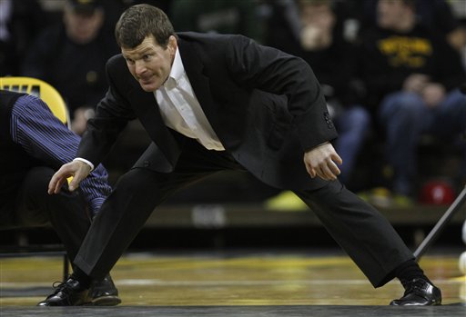 Brands wants more firepower in Iowa wrestling lineup