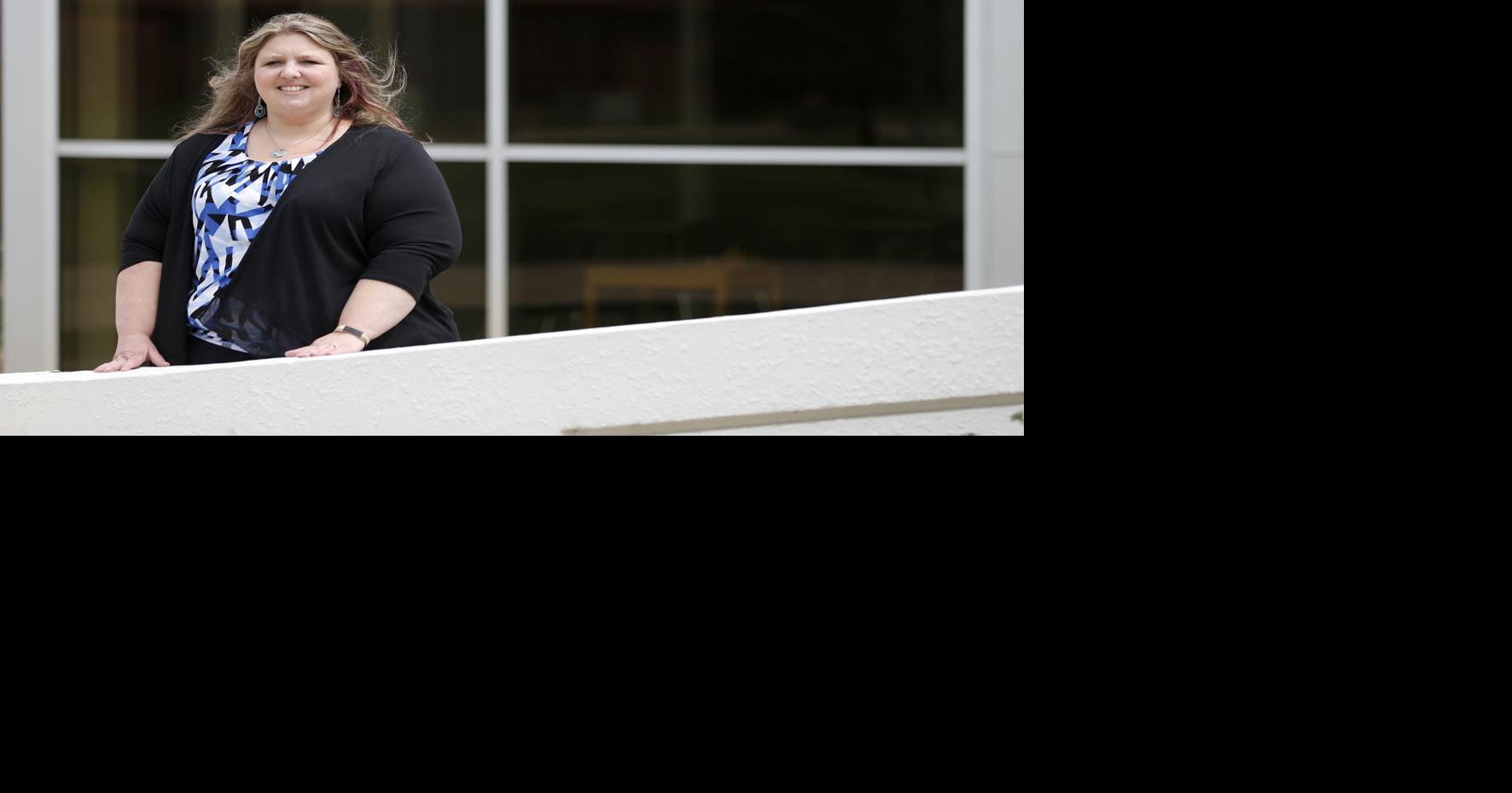 Building bridges: Lisa Munoz is 'go-to' person for immigrant students ...