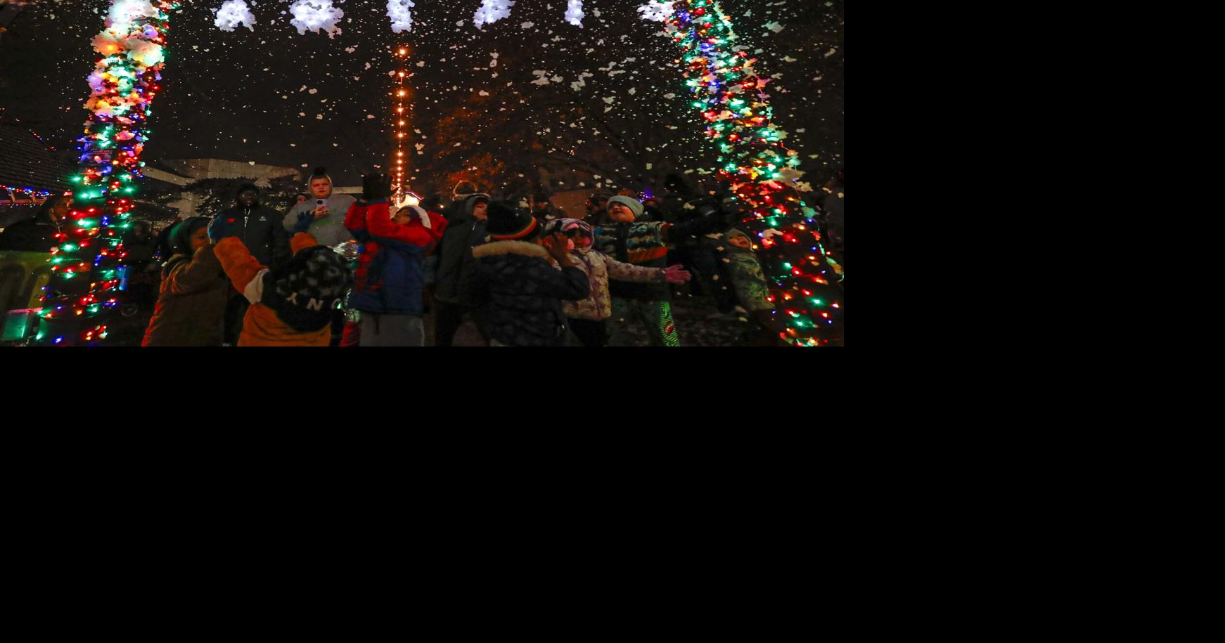 Waterloo Lights the Night brings holiday spirit to families