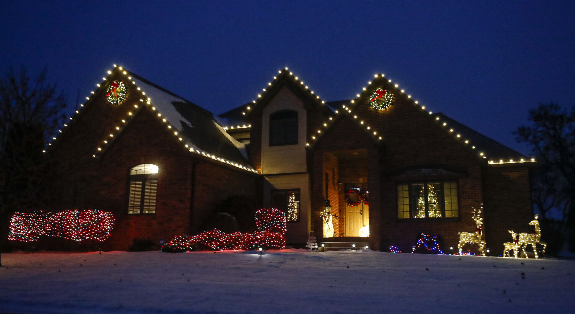 See Christmas light displays across the Cedar Valley