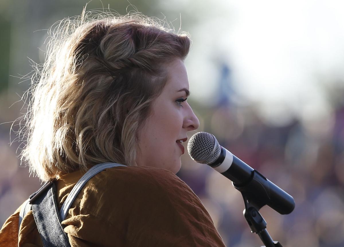 Maddie Poppe tickets on sale Friday for Christmas show at Gallagher ...