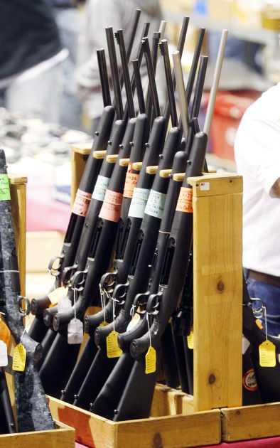 Gun show attracts crowds in Waterloo | Local News | wcfcourier.com