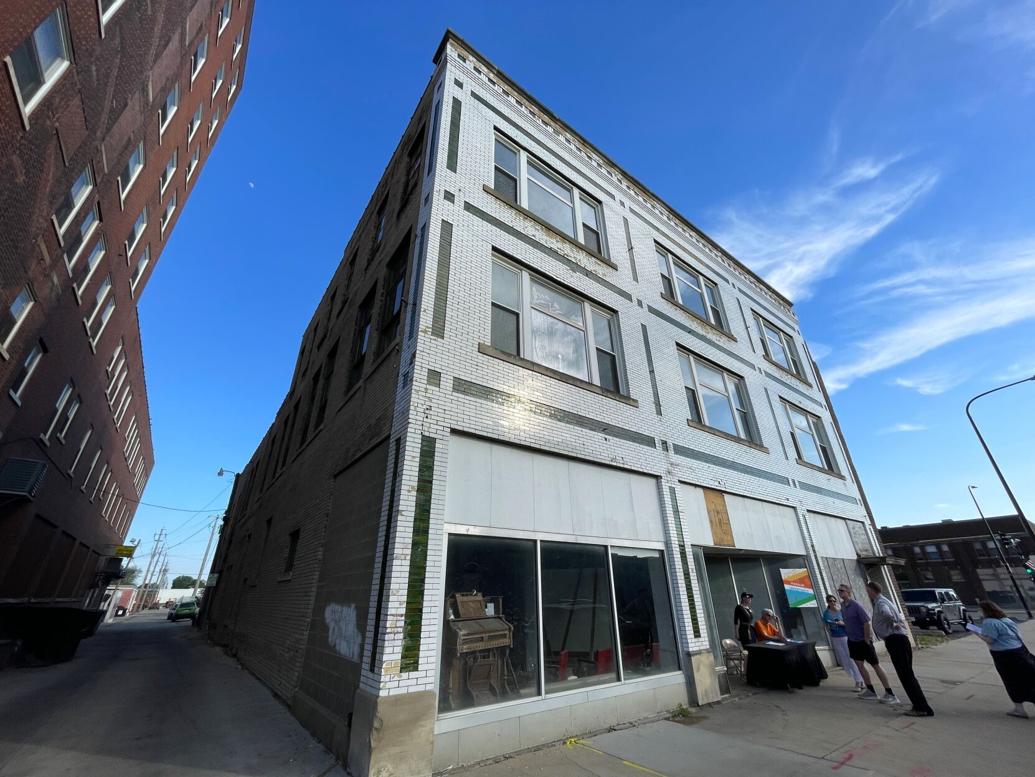 Central Battery Building to be turn into cafe, apartments