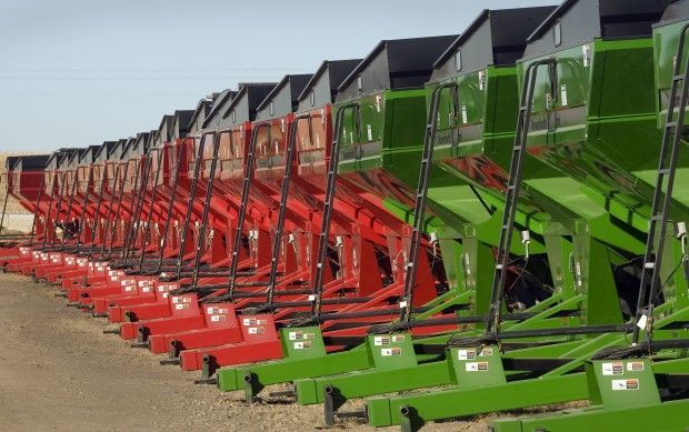 Unverferth manufacturing Co. to lay off workers