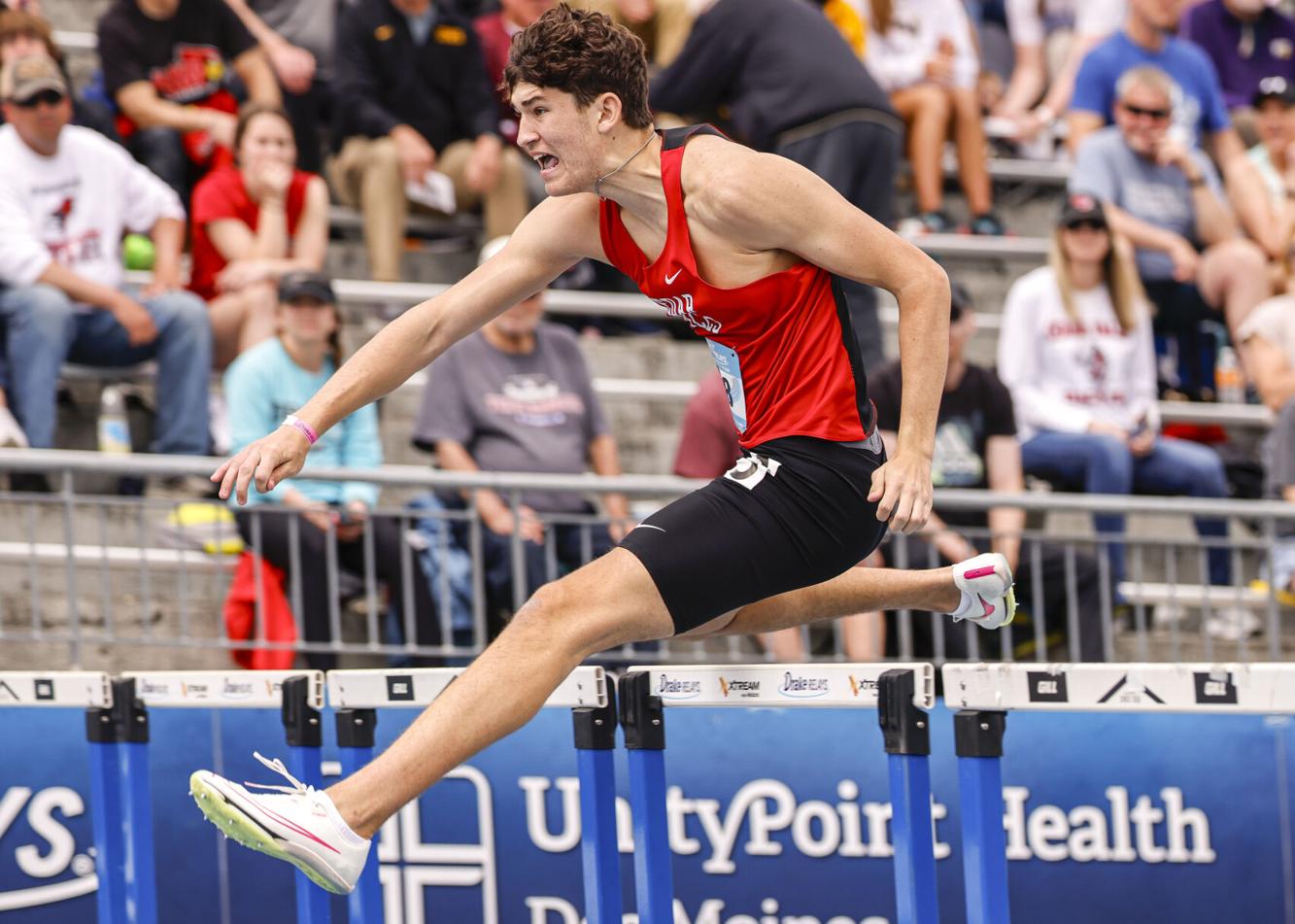 Drake Relays: Cedar Falls wins shuttle hurdle, 4x400 titles at Drake