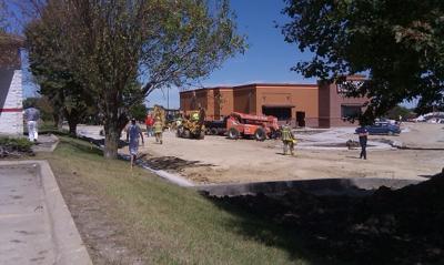 Backhoe hits gas line near restaurant under construction