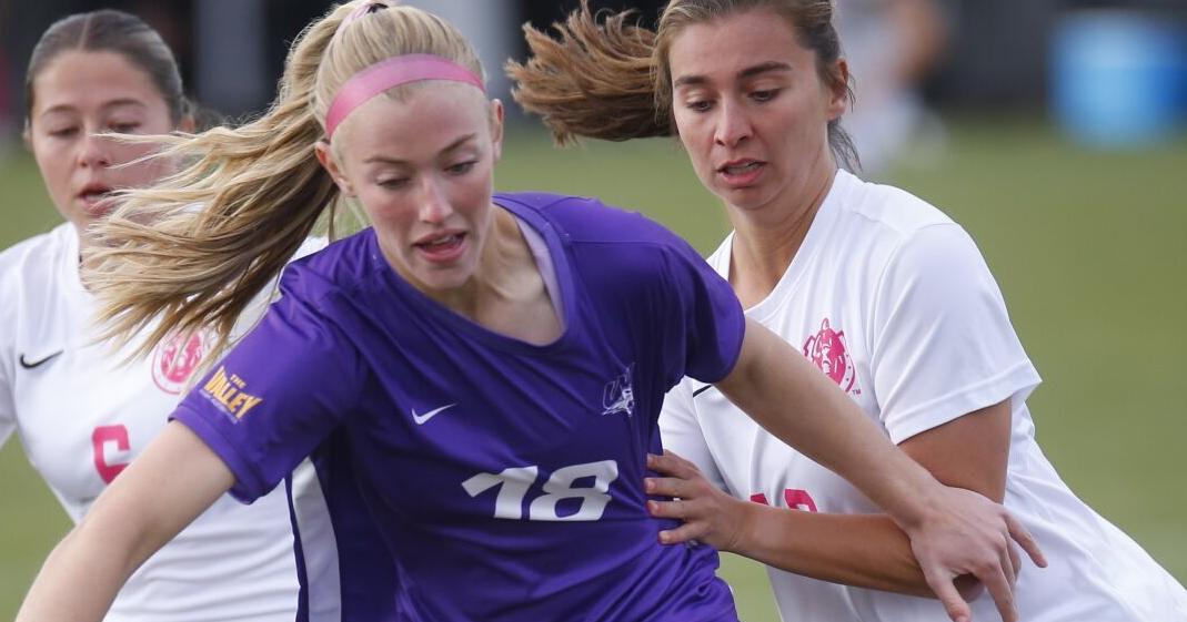College women's soccer: UNI strikes late to top Murray State