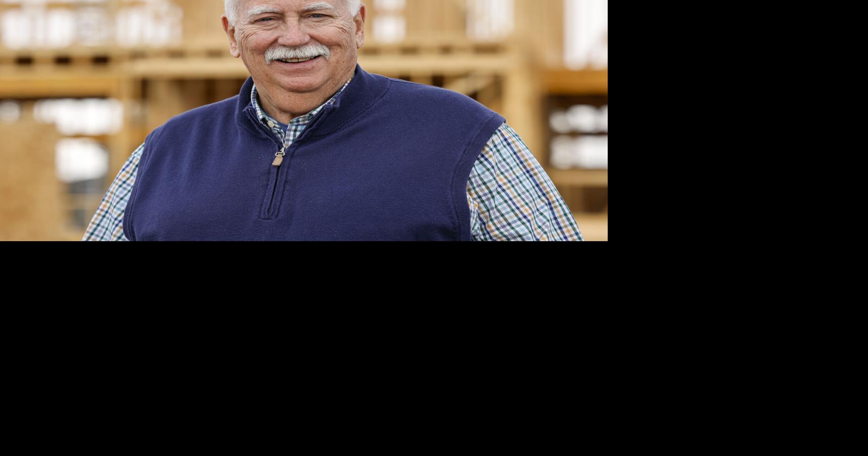 Bob Manning announces campaign for Cedar Falls City Council
