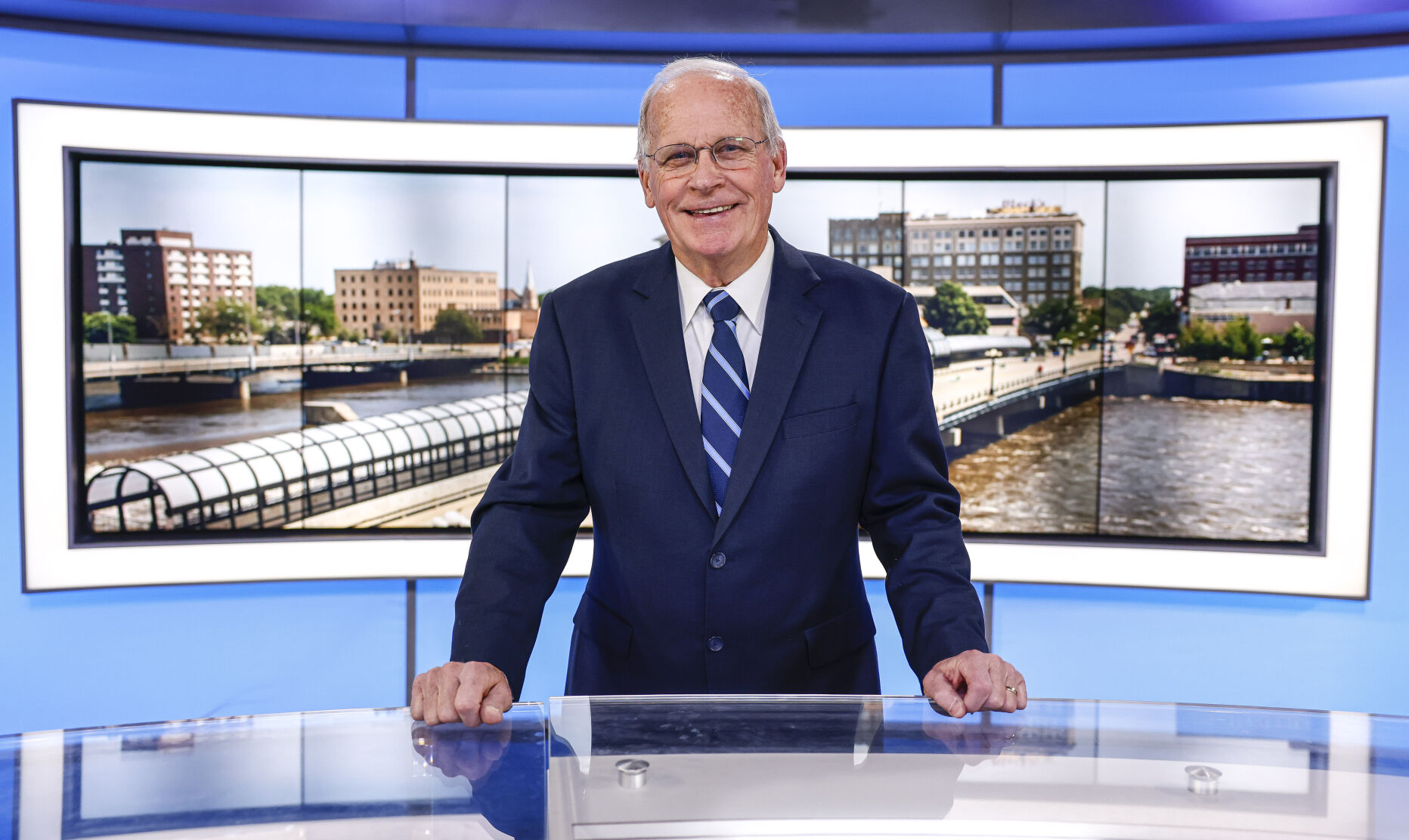 Ron Steele signs off from KWWL after nearly 51 years