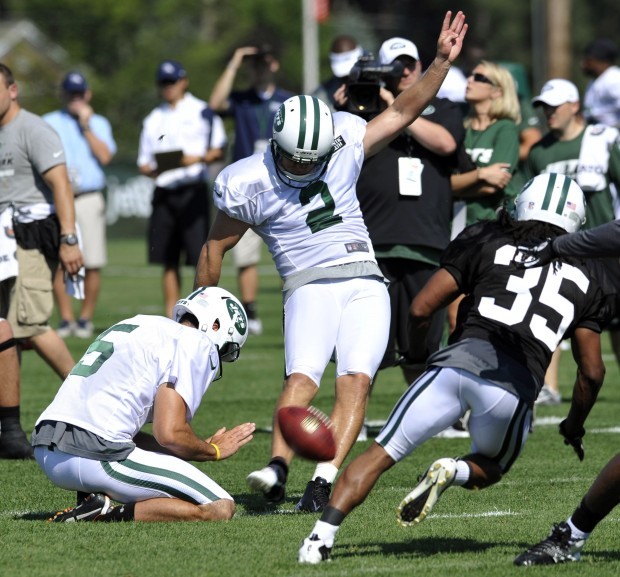 Folk, Brown have eyes on winning Jets' kicking job