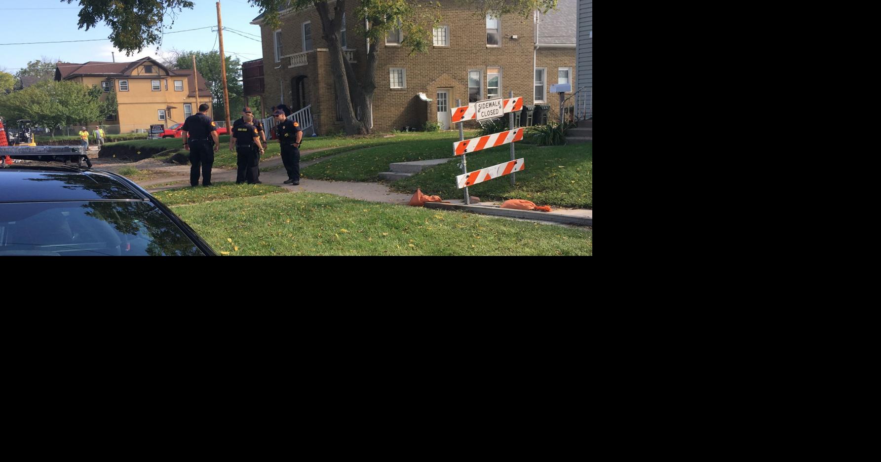 Authorities investigate fire at Waterloo home