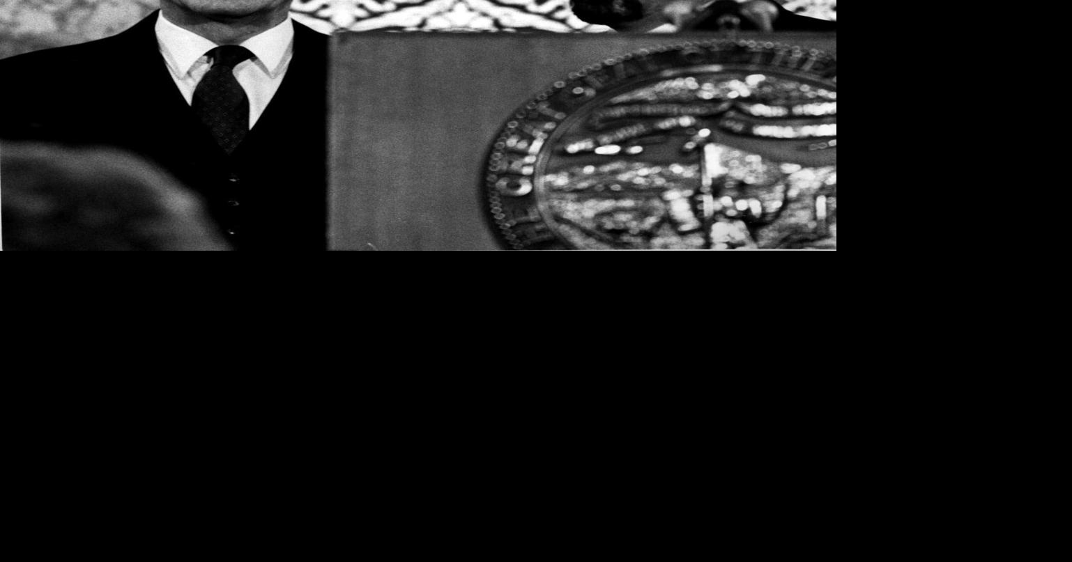 Former Gov. Robert Ray remembered by his staff