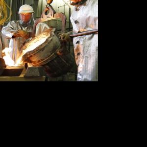 Braley tours UNI Metal Casting Center