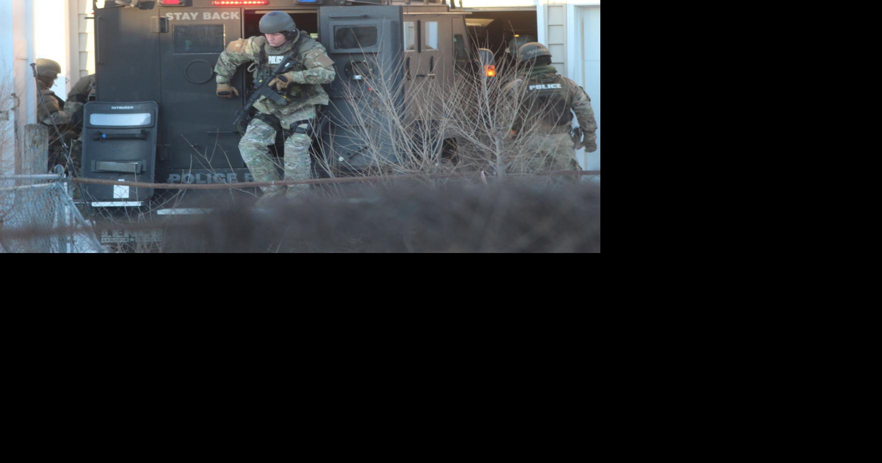 Man suspected of killing girlfriend, shooting teen daughter captured in ...