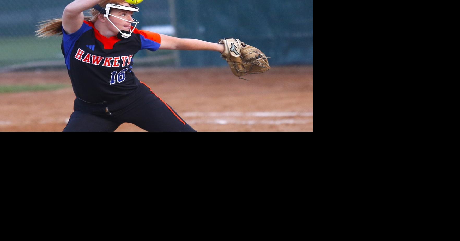 Hawkeye CC softball begins play
