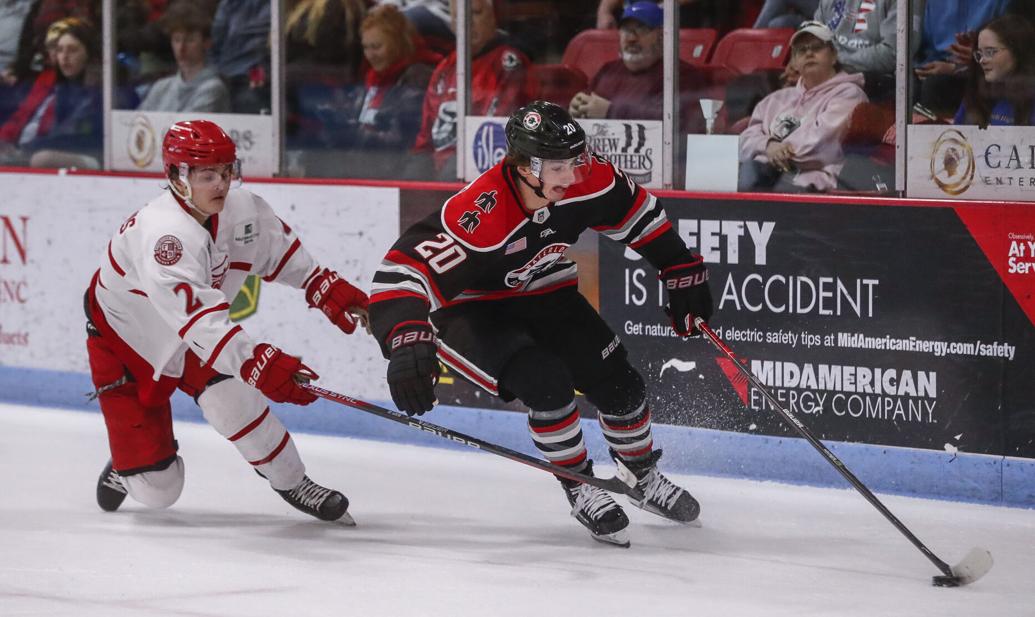 Waterloo falters against Fargo, Lindberg reaches milestone